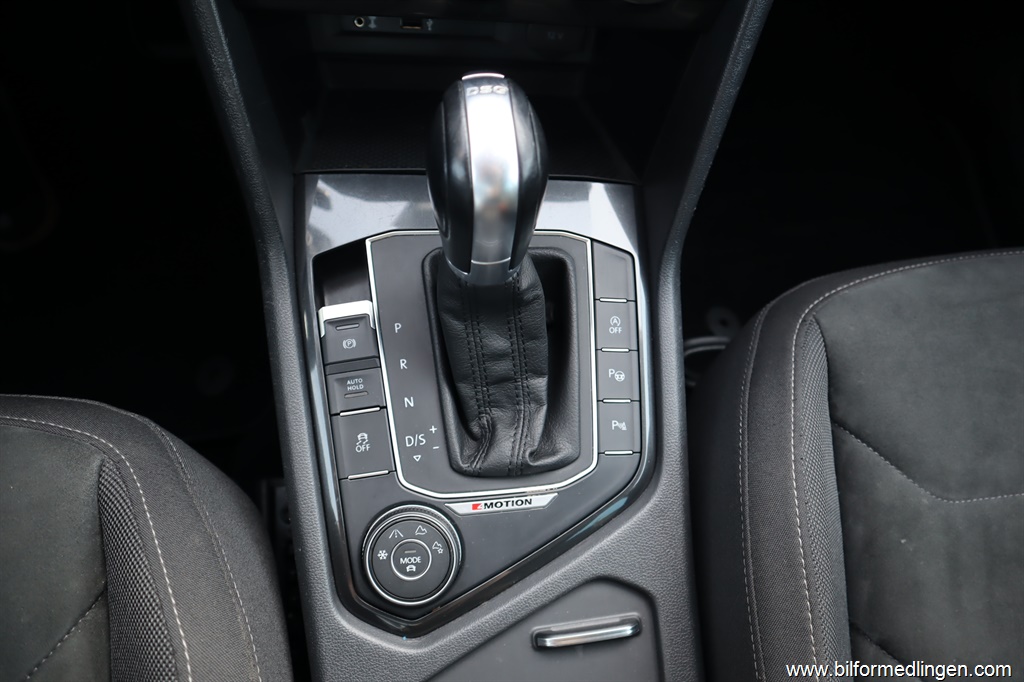 Volkswagen Tiguan 2.0 TDI 4MOTION DSG 190hk Executive, Dragkrok Dynamic ...