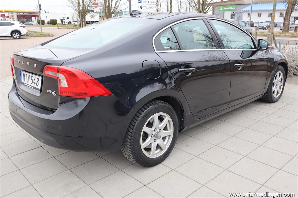 Volvo S60 1.6D DRIVe 115hk Momentum, High Performance Sound System ...